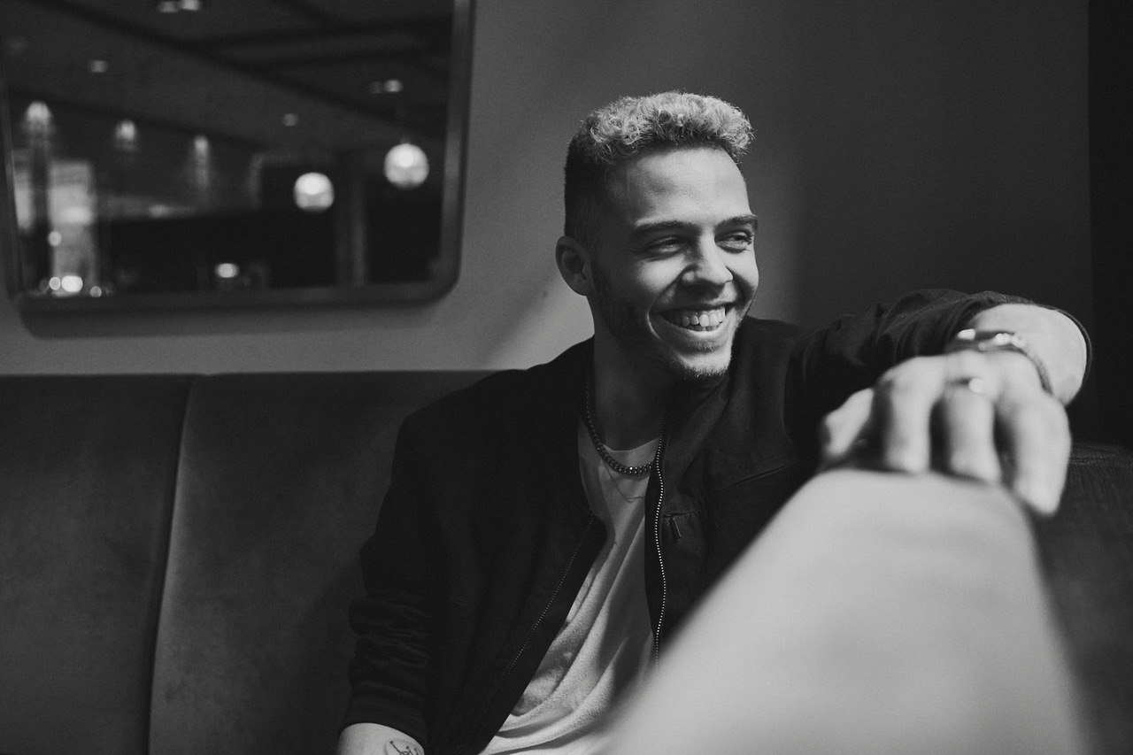 Malik Harris für ESC kompakt Rockstars ESC 2022 Photoshooting Hamburg ...