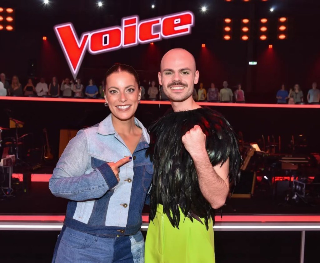 The Voice of Germany 2022: Basti Schmidt performt „Frozen“ von Madonna ...