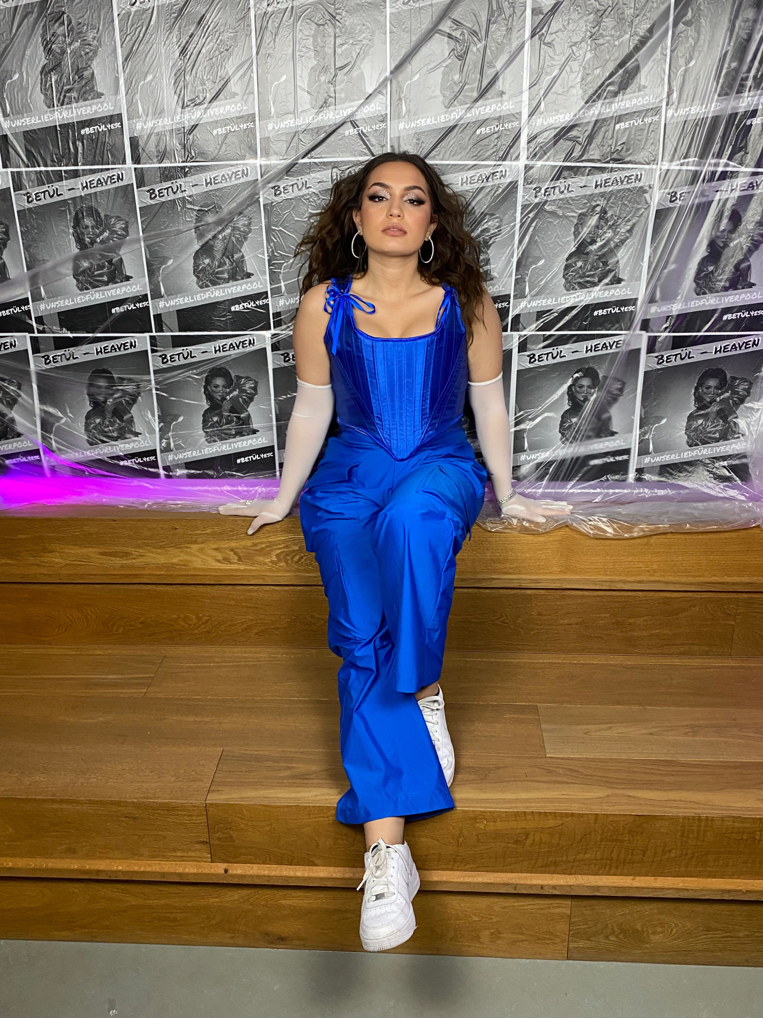 ESC-kompakt-Interview mit „Unser Lied für Liverpool“-Bewerberin Betül ...