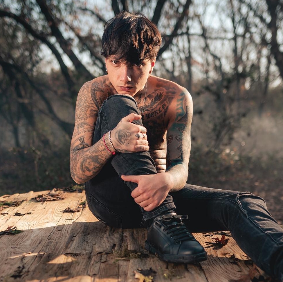 Ultimo – Foto Instagram ultimopeterpan – Quadratisch - ESC kompakt