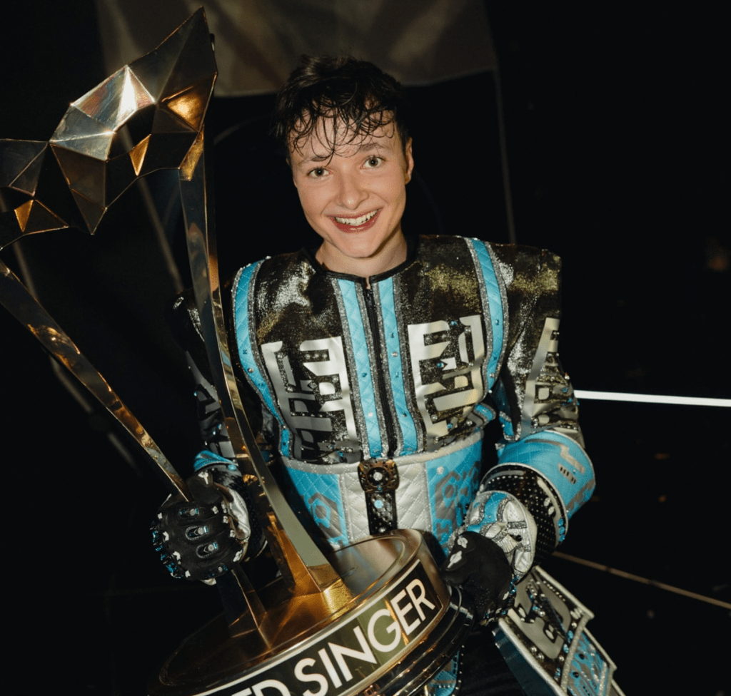 Remo Forrer gewinnt The Masked Singer Switzerland 2023 als Der Orca ...