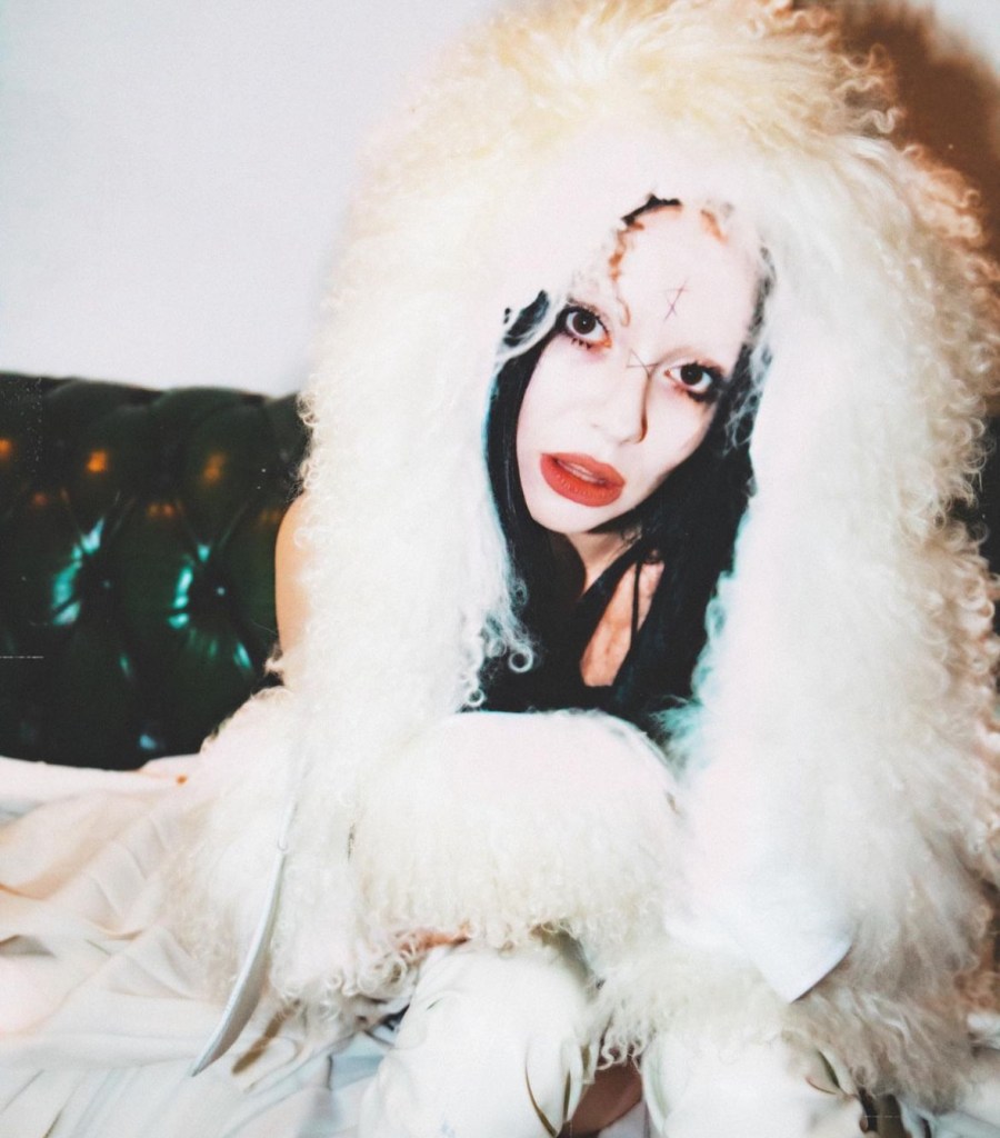 Irland: „Doomsday Blue“ von Bambie Thug ist der fünfte Beitrag für ...